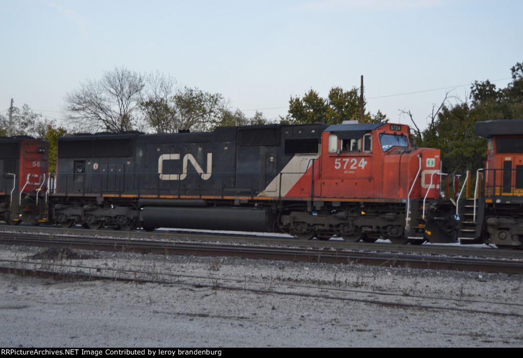 CN 5724